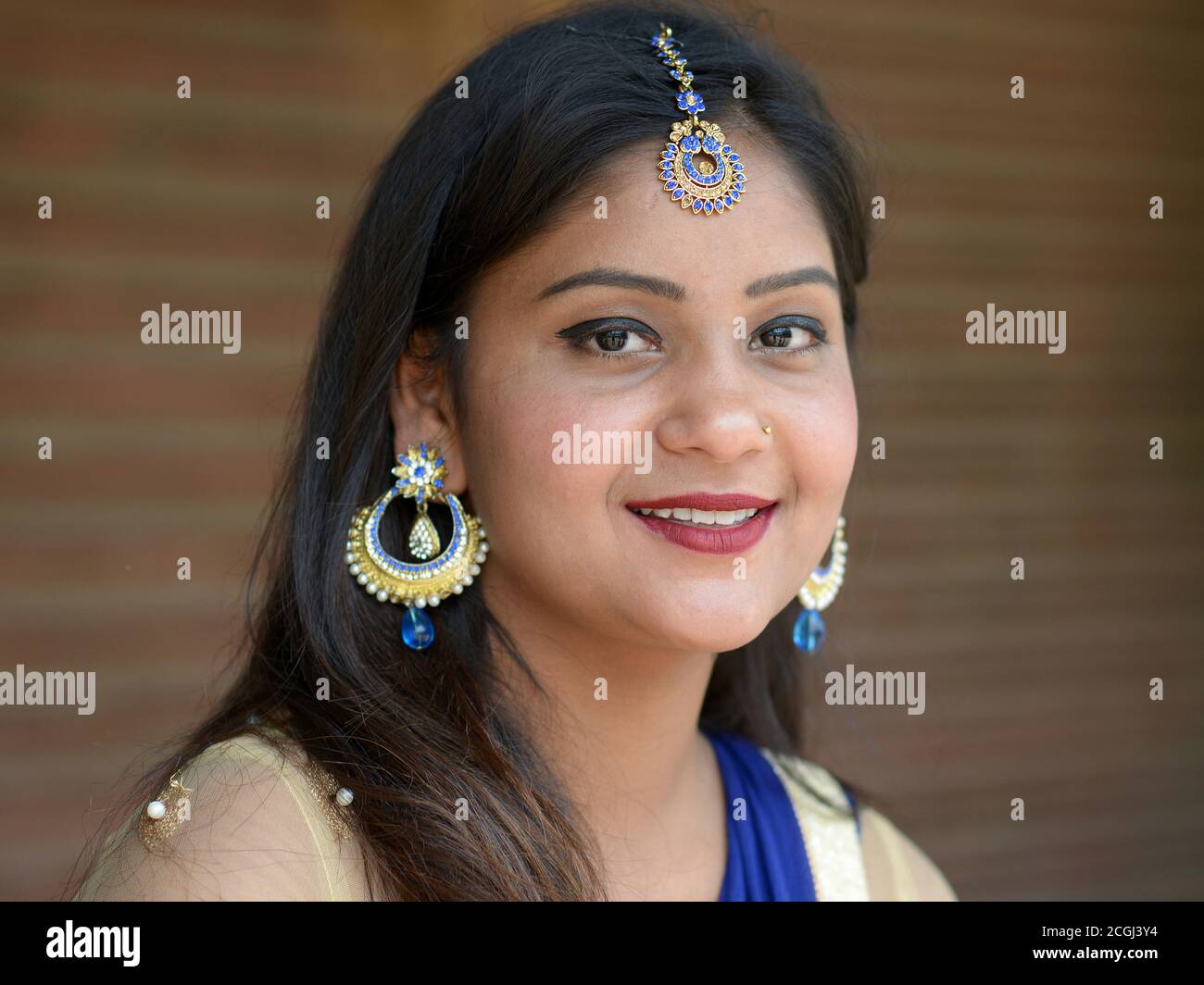 Beautiful nepali girl hi-res stock photography and images - Alamy