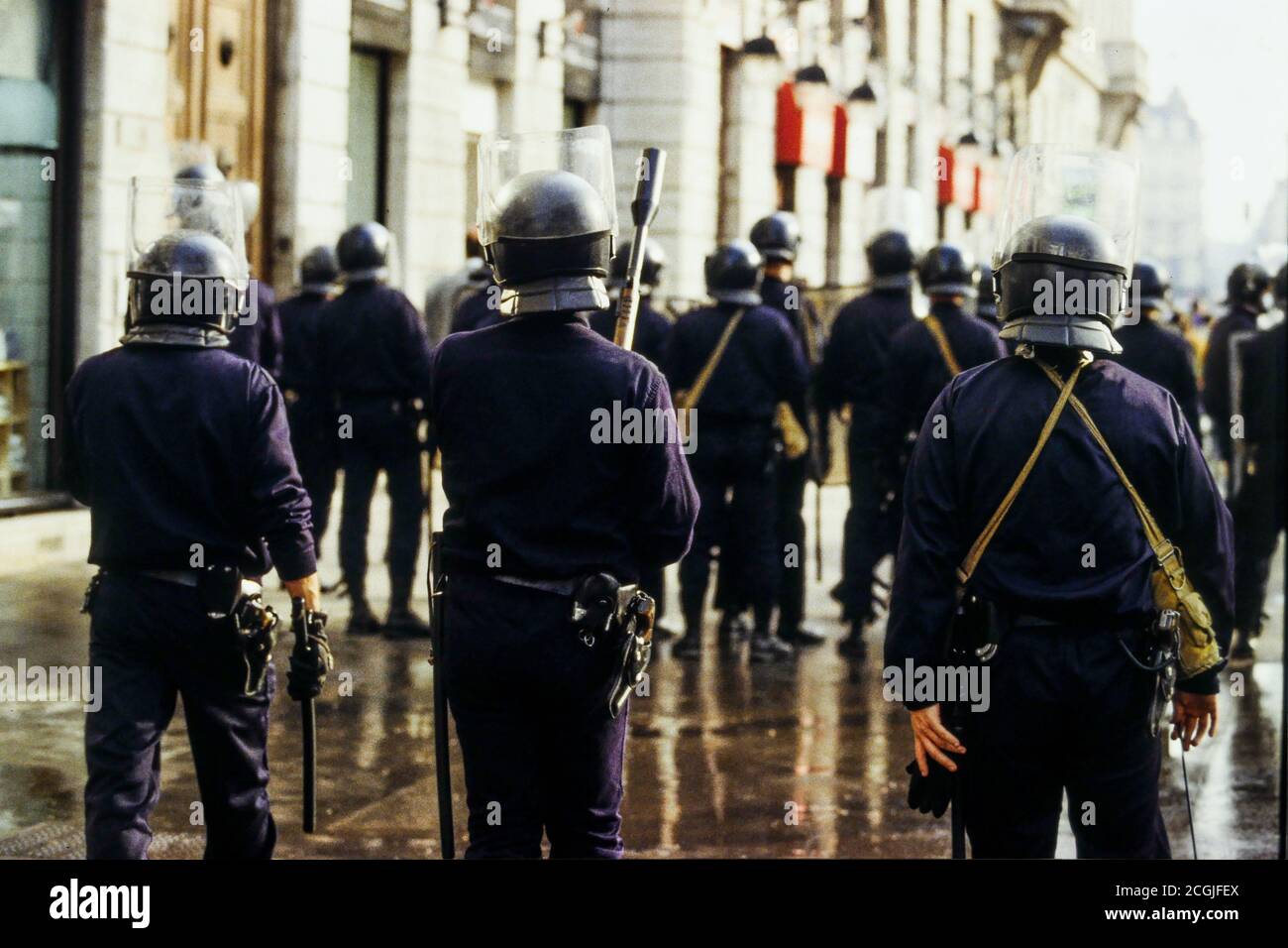 French riot police forces face young protesters demonstrating against ...