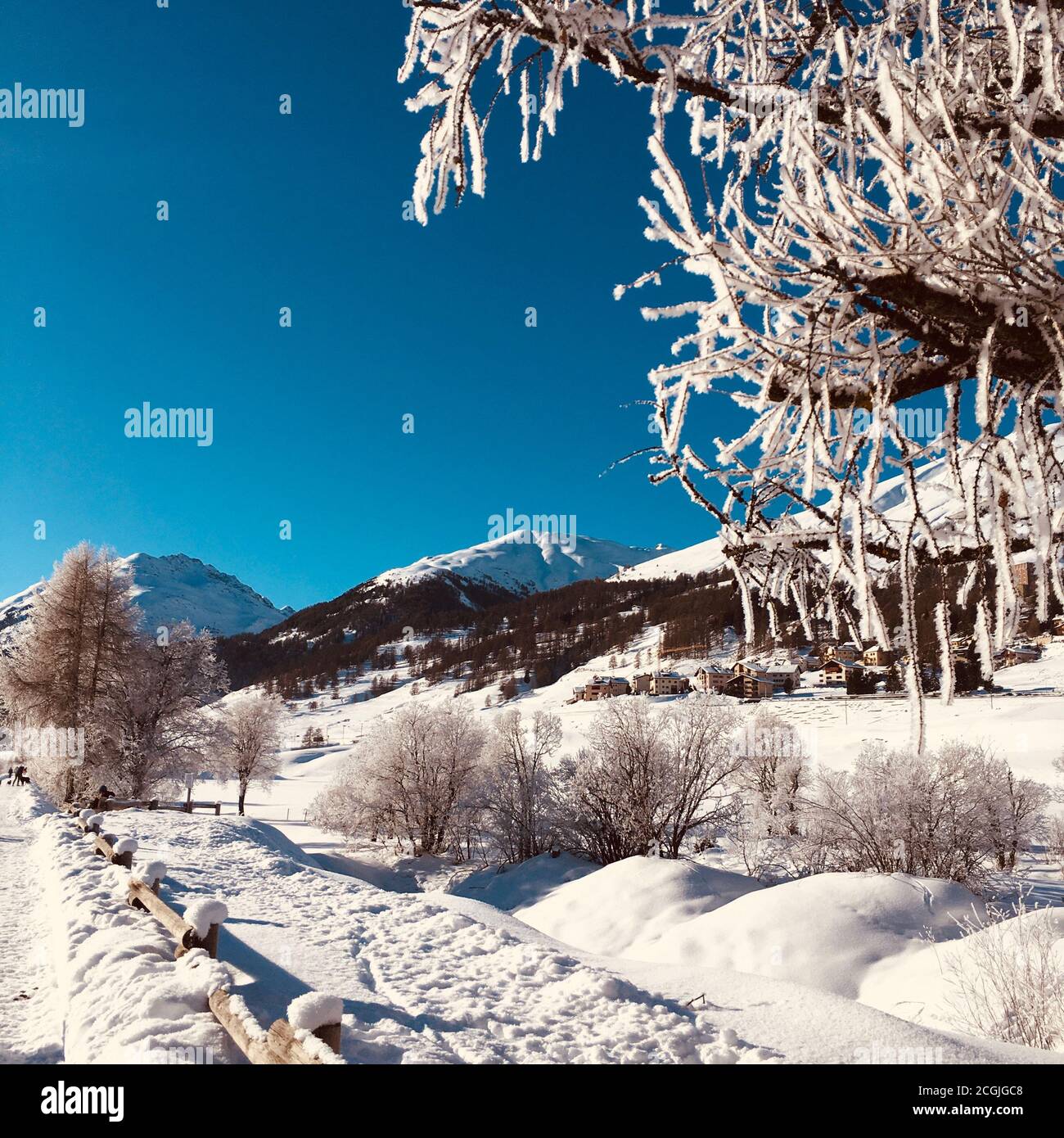 Stunning winter view mountains hi-res stock photography and images - Alamy