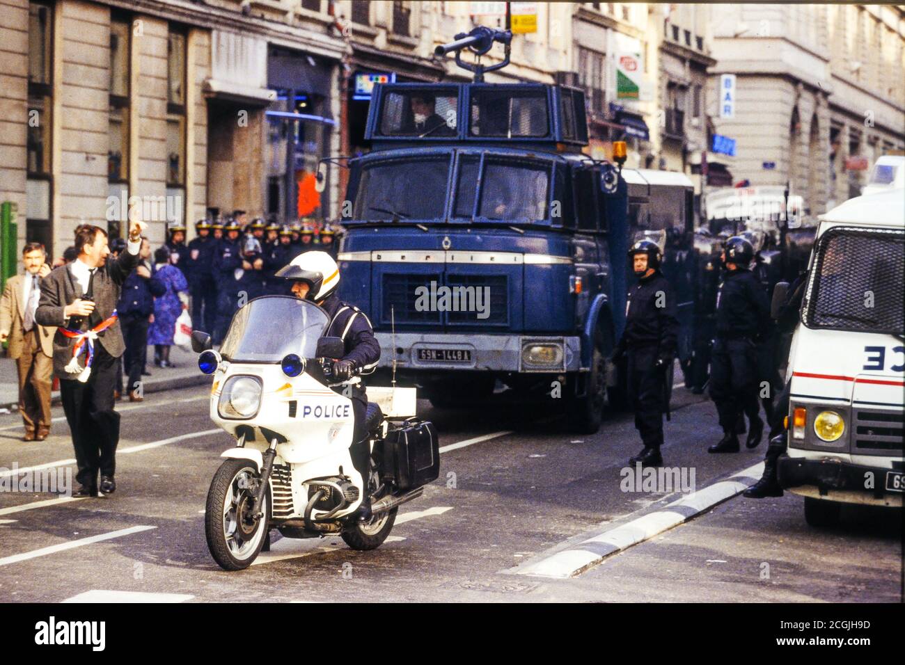 French riot police forces face young protesters demonstrating against ...