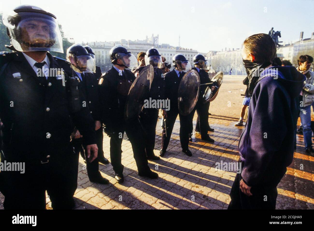 French riot police forces face young protesters demonstrating against ...