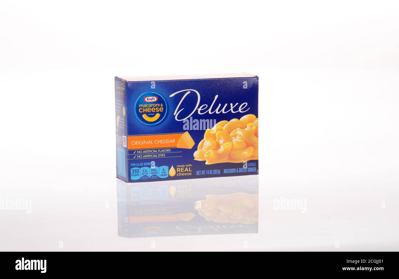 Kraft Foods Deluxe Macaroni & Cheese Box Stock Photo - Alamy