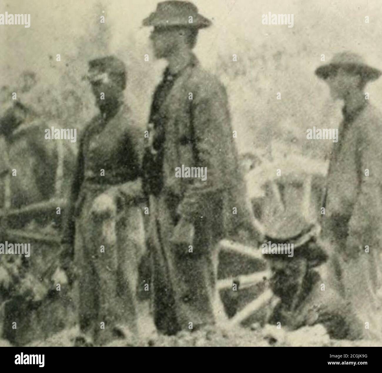 . The photographic history of the Civil War : thousands of scenes ...