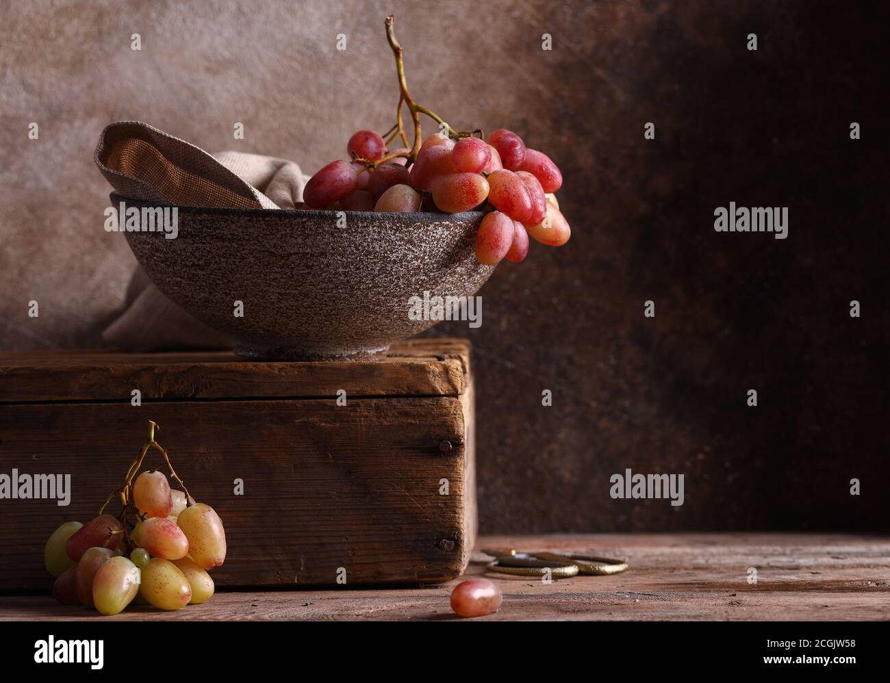 still life ripe organic grapes Stock Photo - Alamy