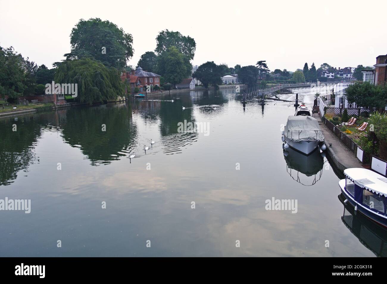 Marlow buckinghamshire houses hi-res stock photography and images - Alamy