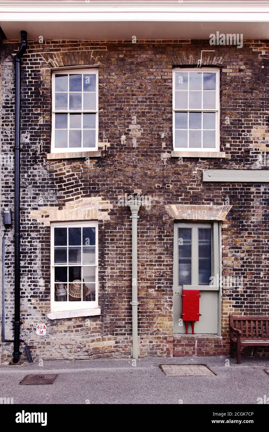 House terraced victorian hi-res stock photography and images - Alamy