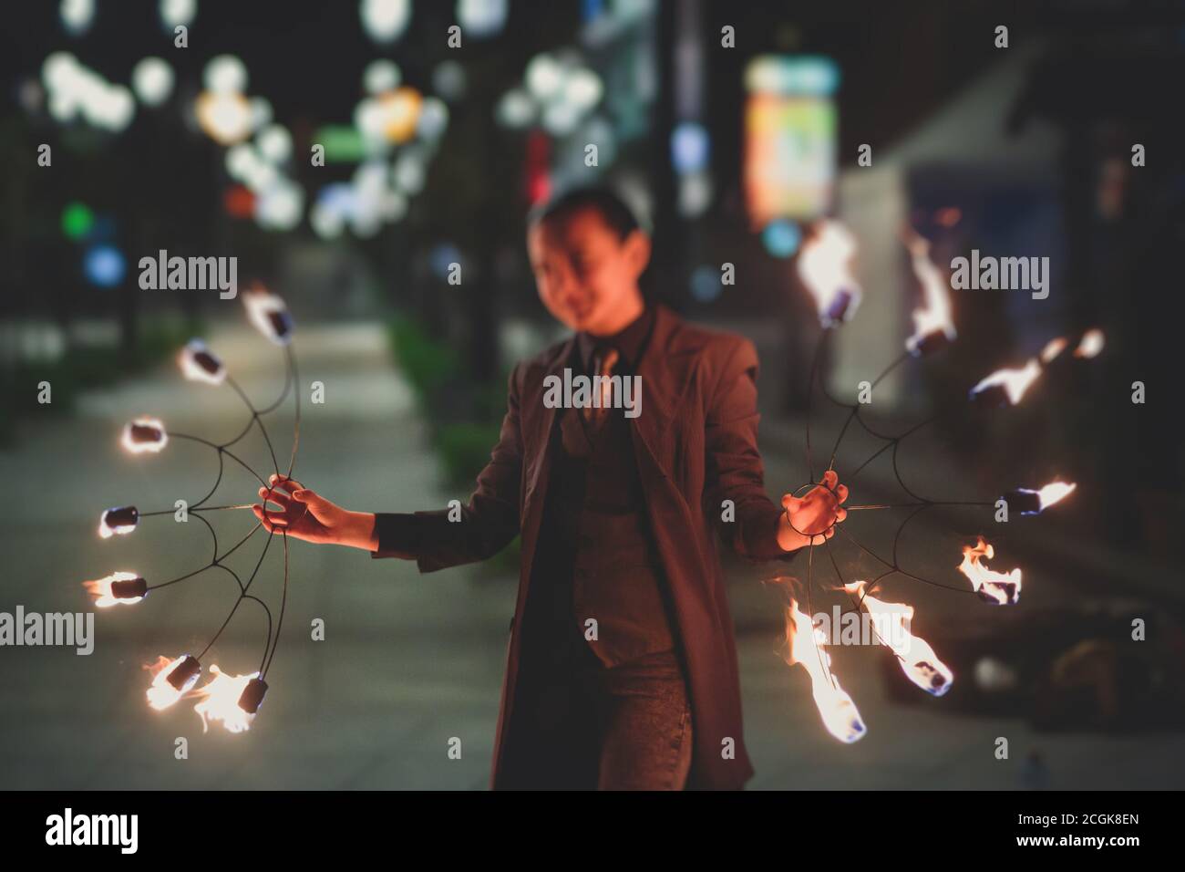 Group fire artists fakir hi-res stock photography and images - Alamy