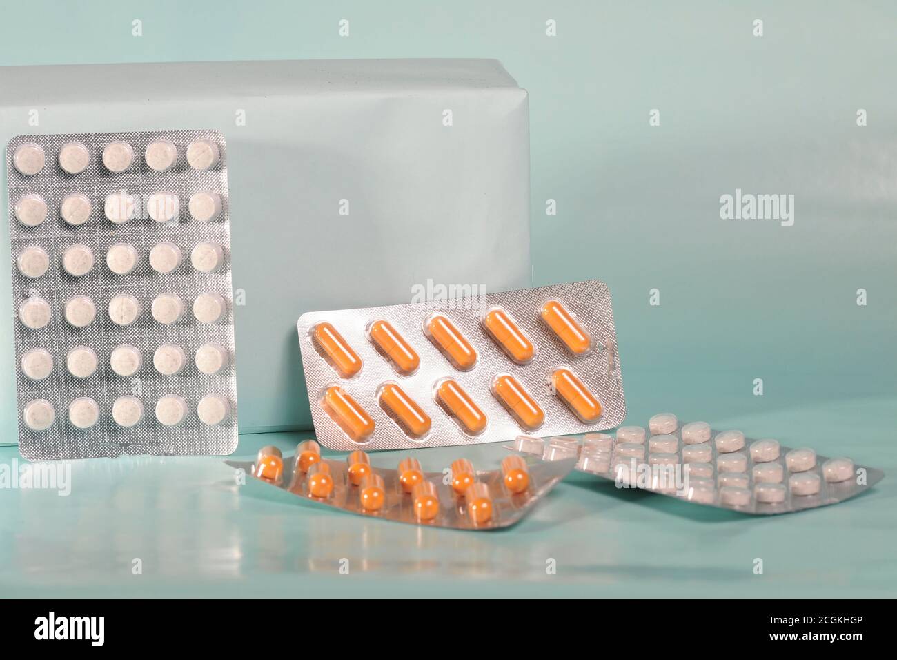 cold and flu medication Stock Photo - Alamy