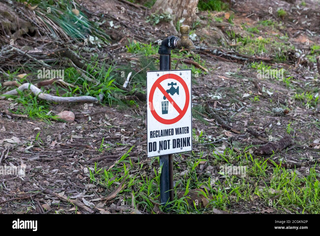 A drinking water warning sign in regional Australia Stock Photo - Alamy