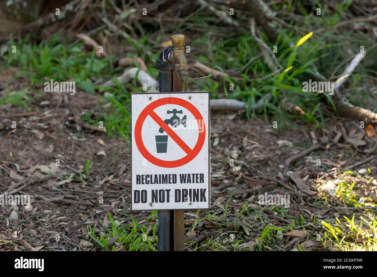 A drinking water warning sign in regional Australia Stock Photo - Alamy