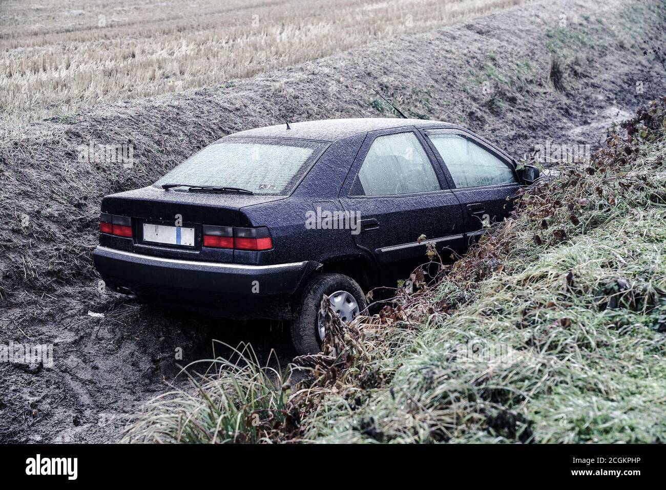 Due unusual cold weather hi-res stock photography and images - Alamy