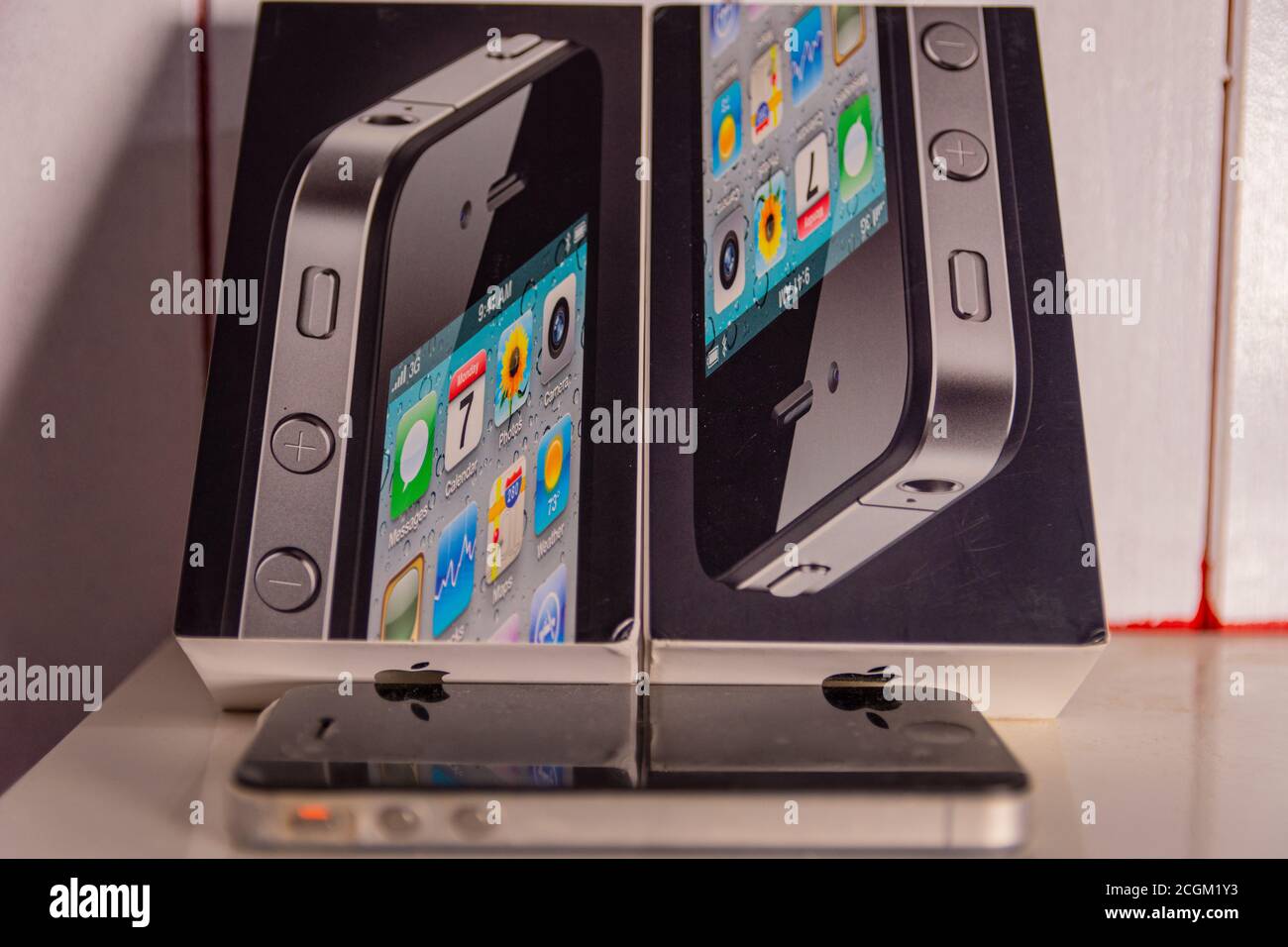 Iphone macro image hi-res stock photography and images - Alamy