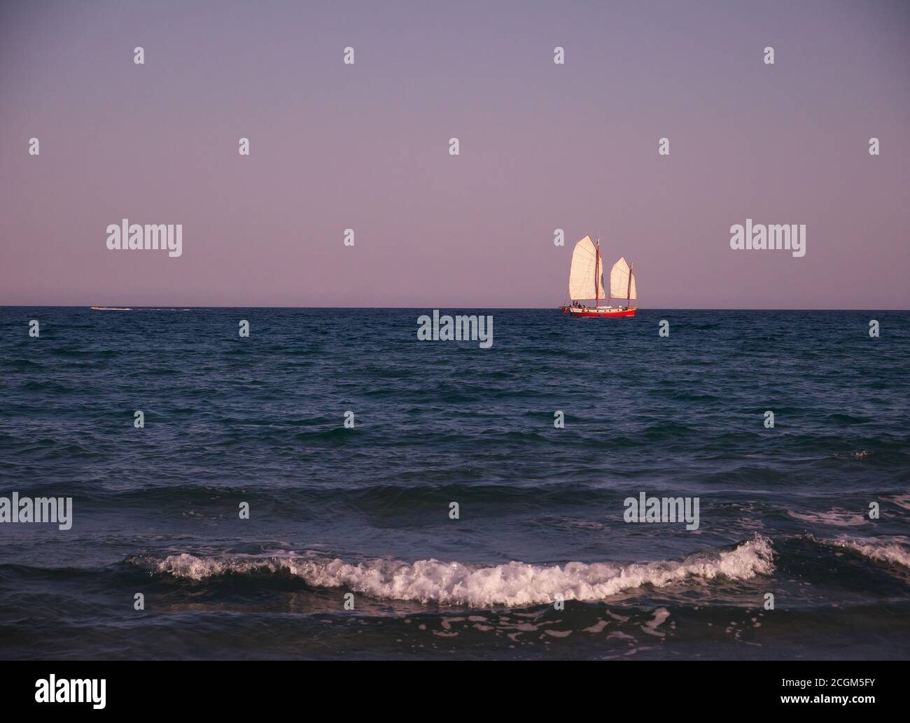 Sailing to a horizon of freedom hi-res stock photography and images - Alamy