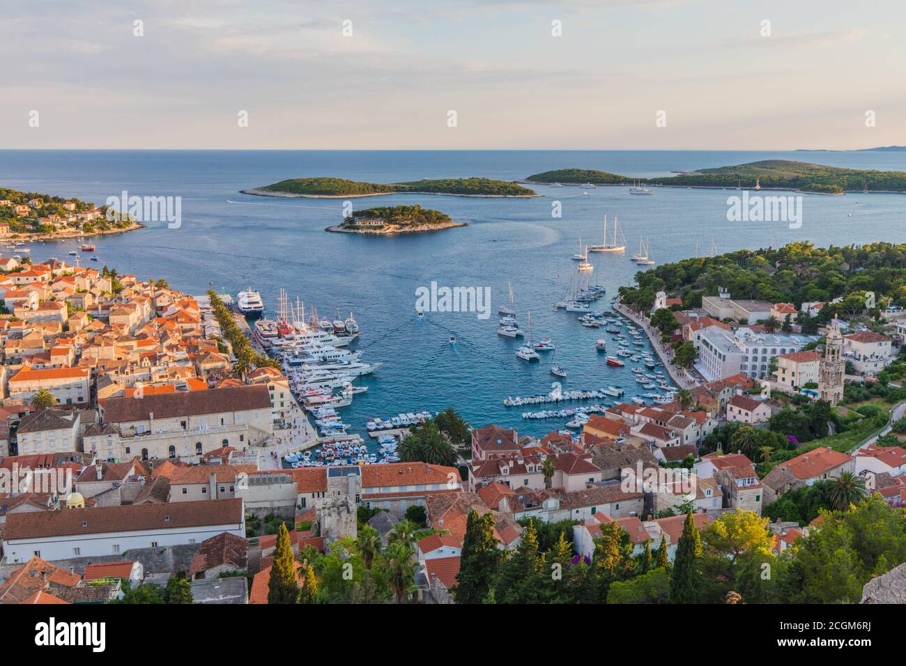 Fortress sea water town hi-res stock photography and images - Alamy