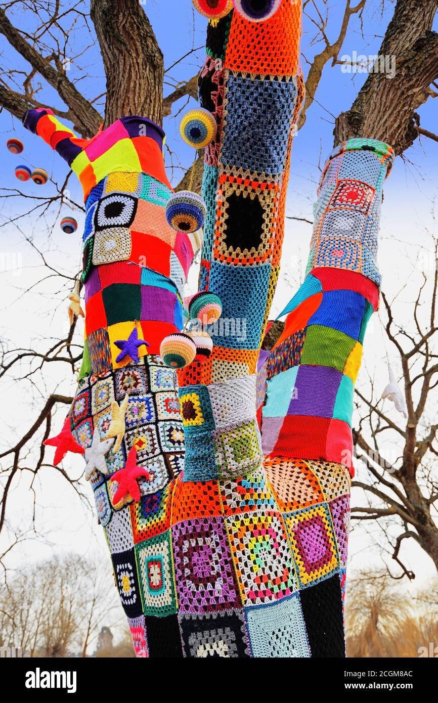 Yarn bombing photos hi-res stock photography and images - Alamy