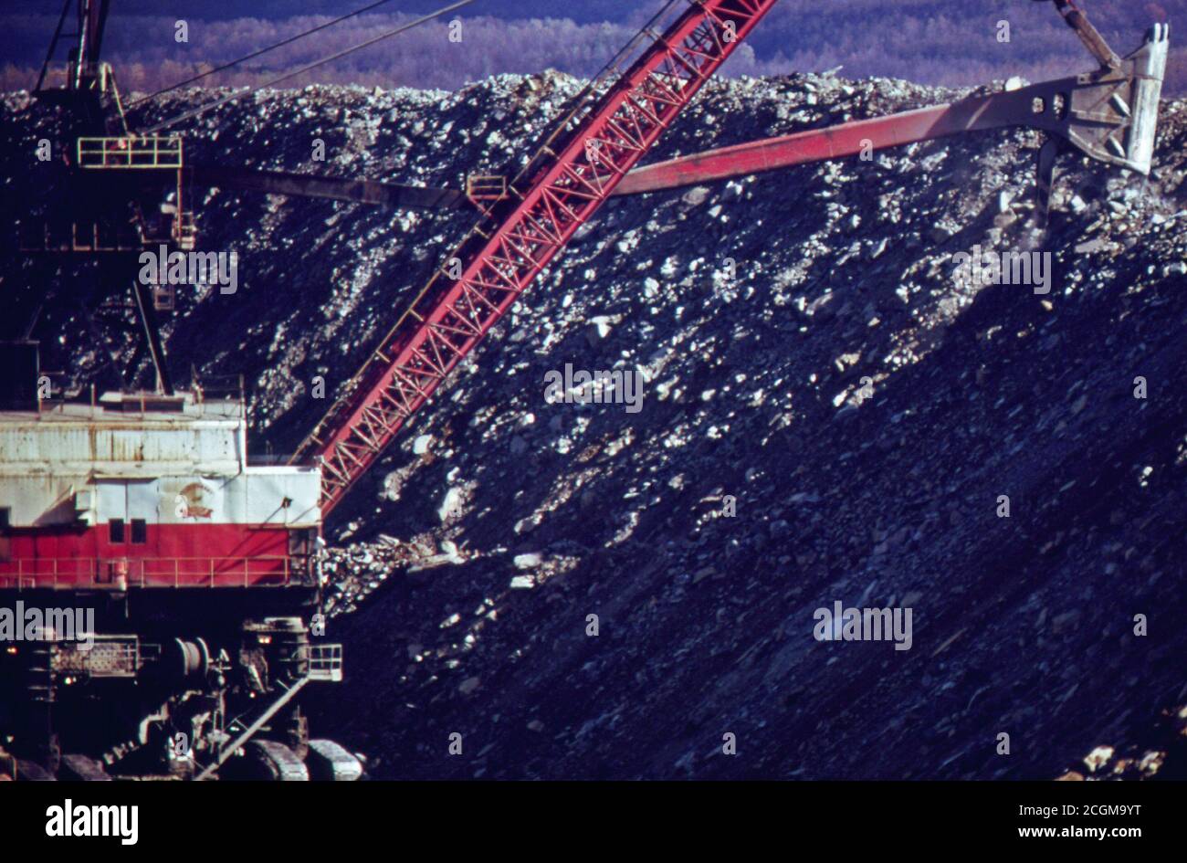 Shovel stripping land hi-res stock photography and images - Alamy