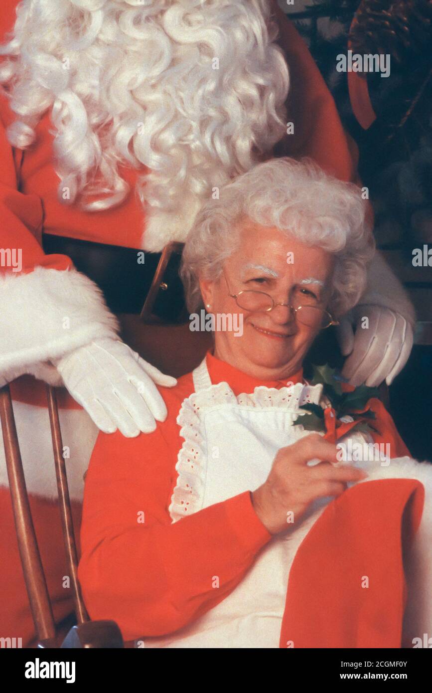 Mrs claus and wife hi-res stock photography and images - Alamy