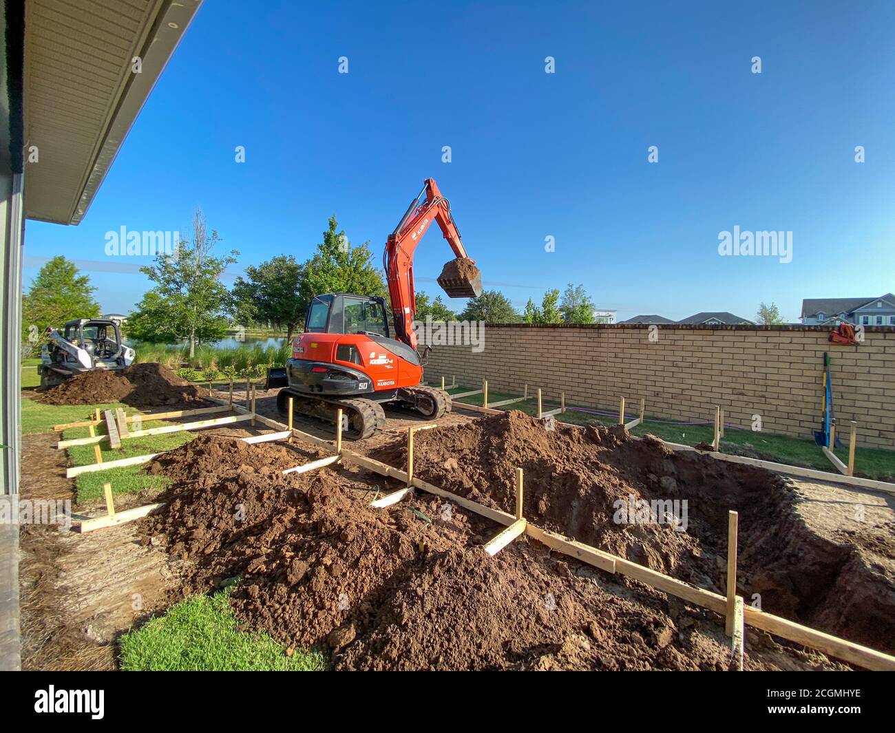 Backhoe digging hi-res stock photography and images - Alamy
