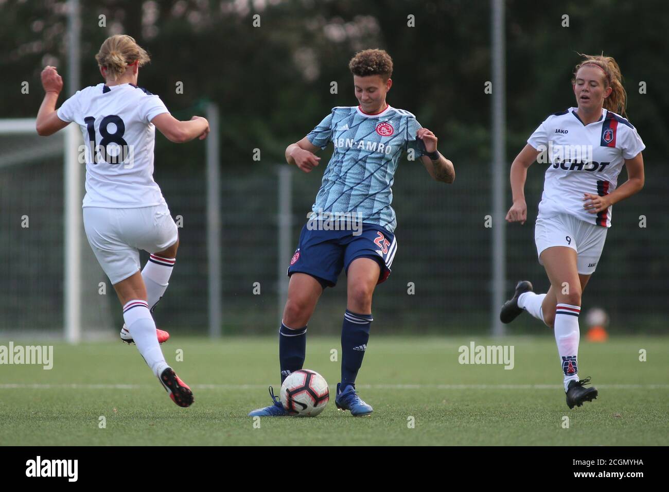 Football kay lee de sanders hi-res stock photography and images - Alamy