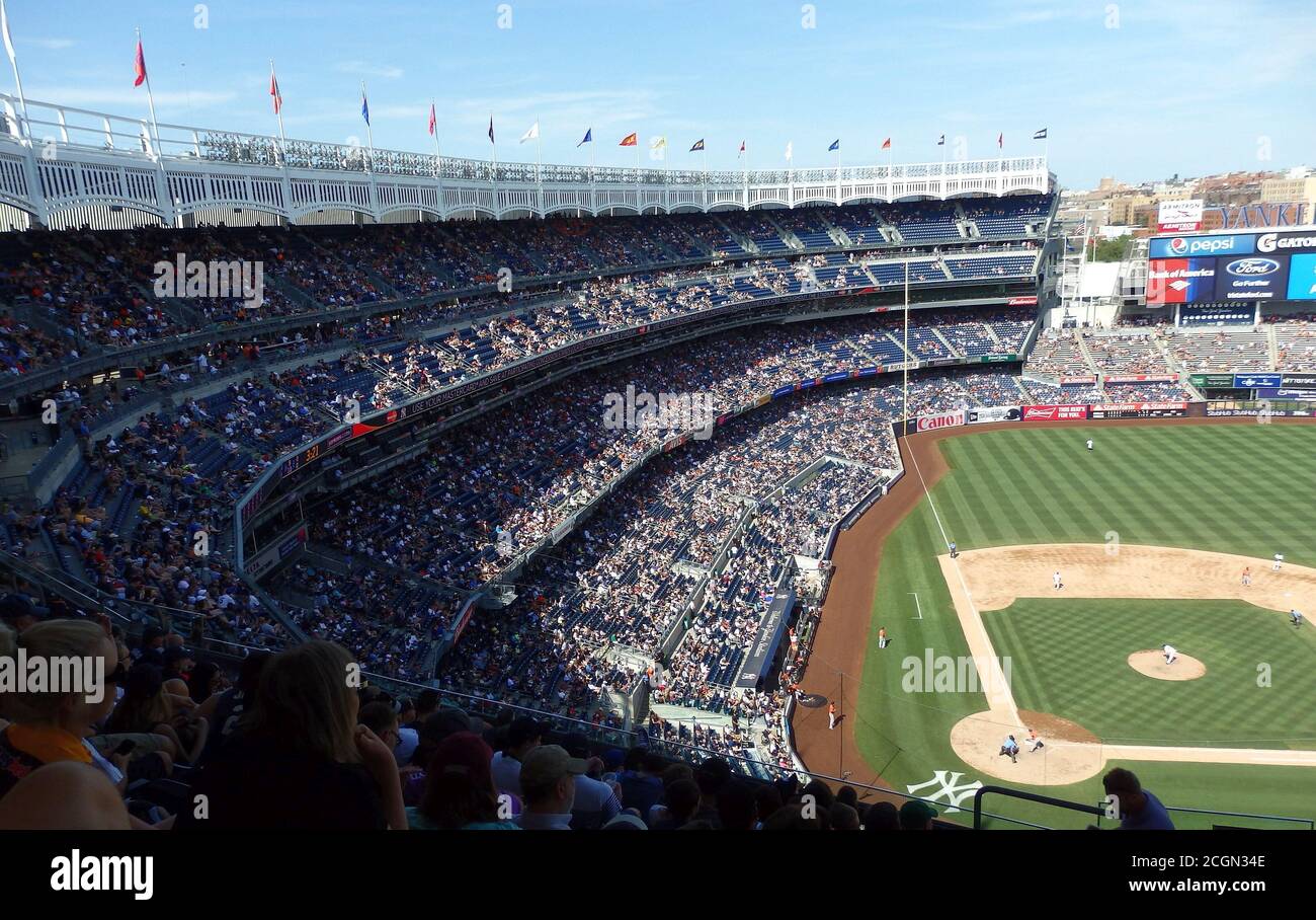 Yankee stadium grandstand hi-res stock photography and images - Alamy