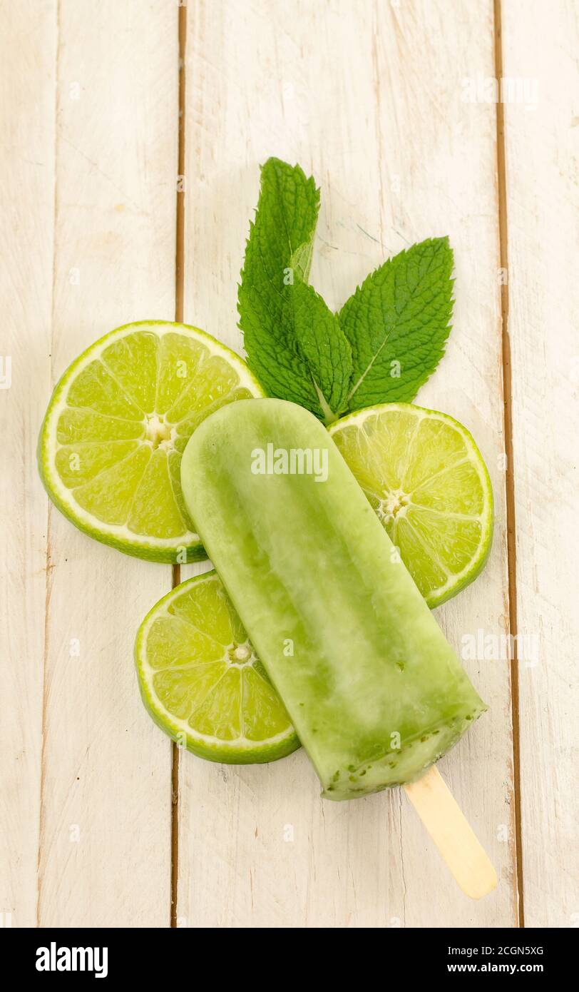 Mojito Lemon Popsicle with Lemon Rustic Stock Photo - Alamy