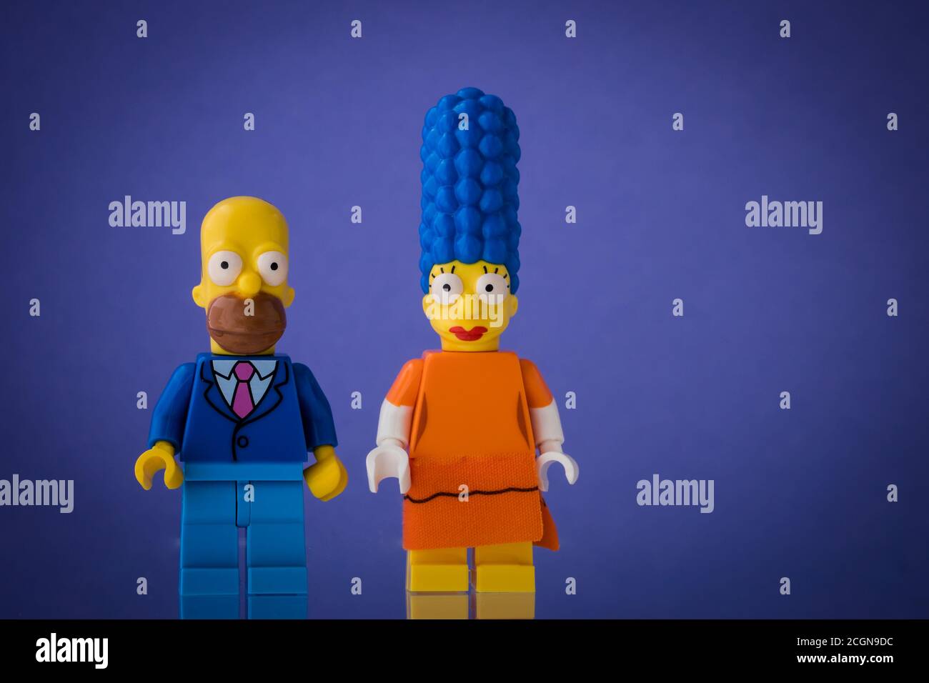 Homer simpsons character hi-res stock photography and images - Alamy