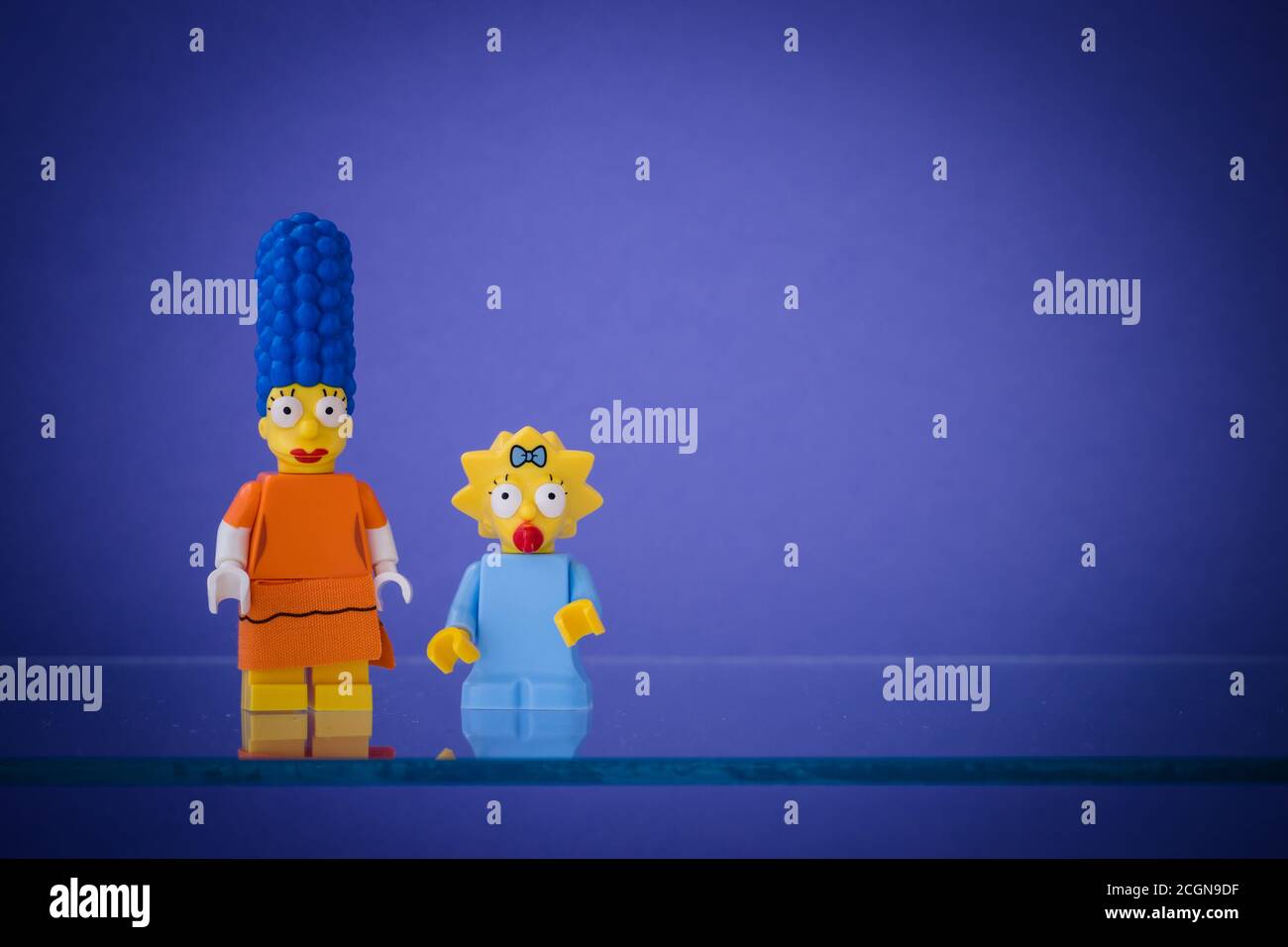 The simpsons cartoon homer hi-res stock photography and images - Alamy