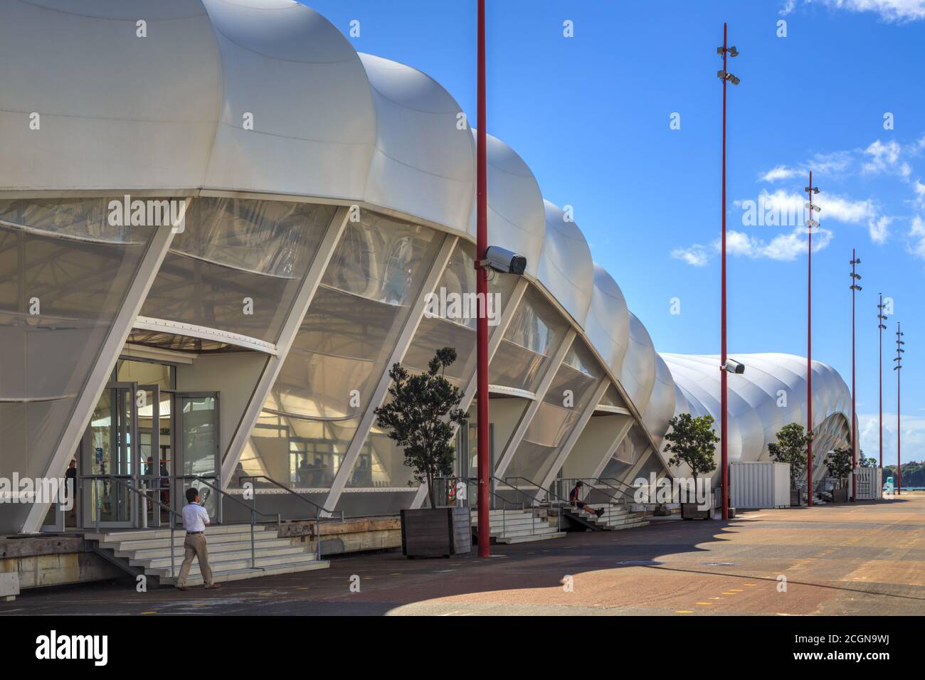 Elongated cloud hi-res stock photography and images - Alamy