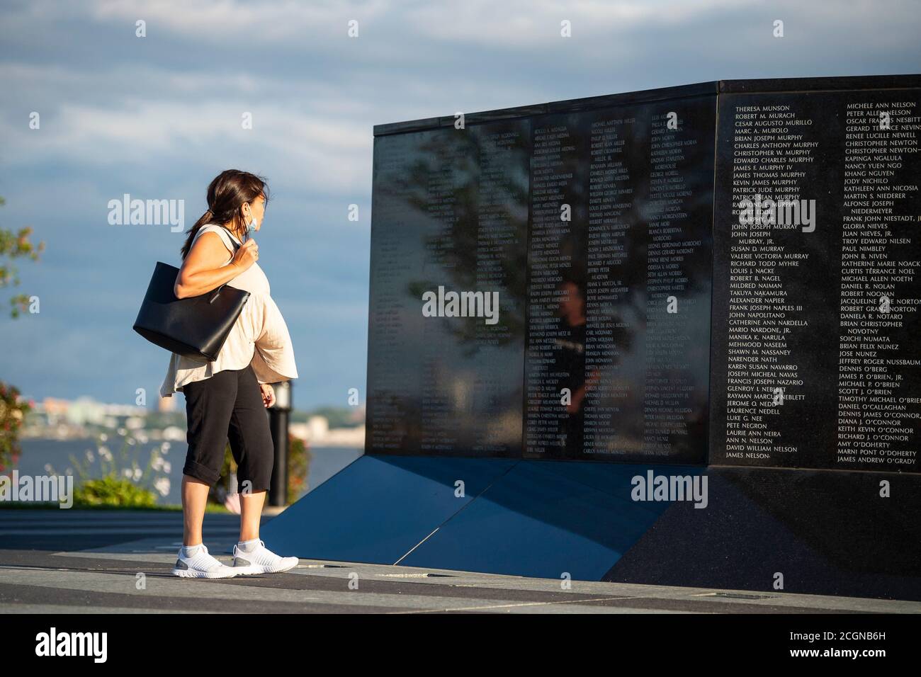 9 11 tear drop memorial hi-res stock photography and images - Alamy