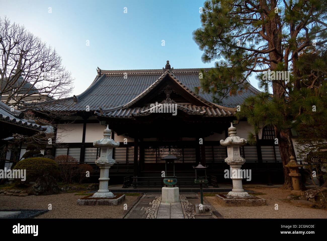 Shinto temple hi-res stock photography and images - Alamy