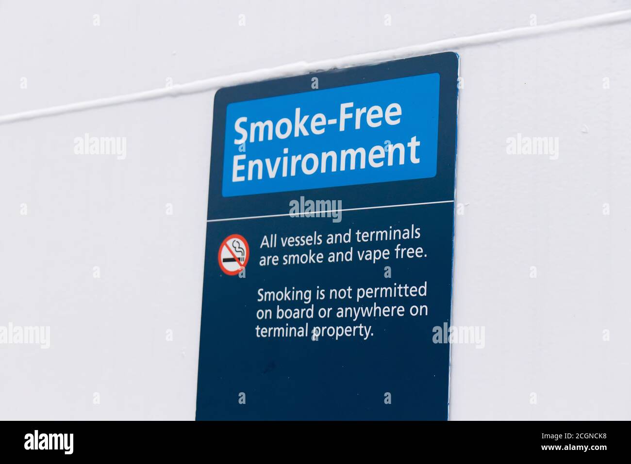Smoke free environment hi-res stock photography and images - Alamy