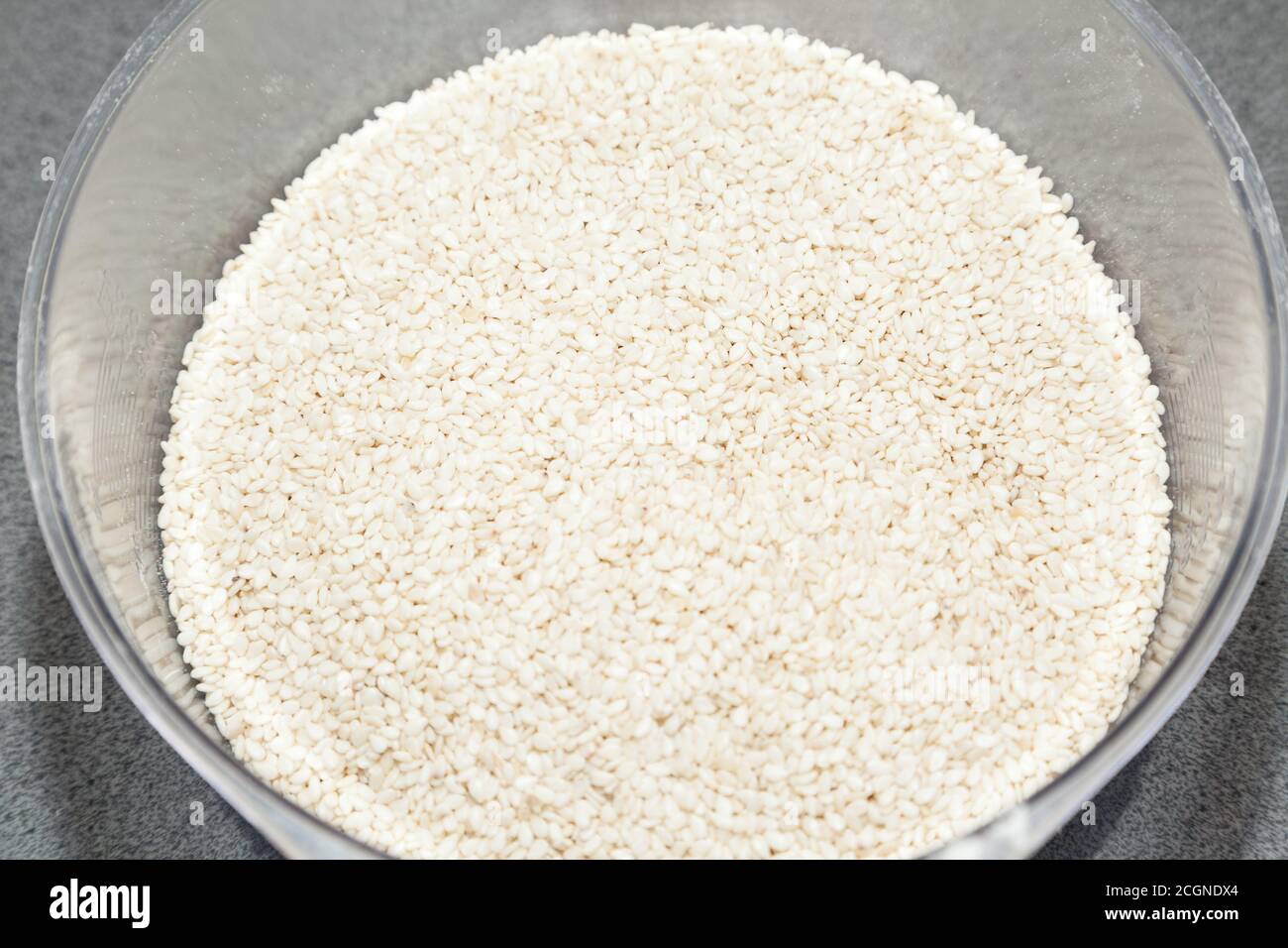 White sesame seed hi-res stock photography and images - Alamy