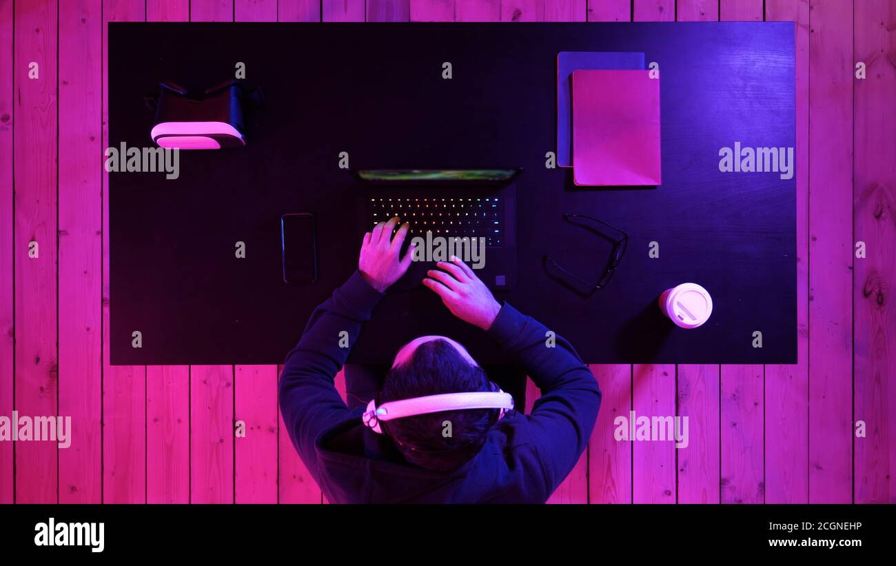 Funny gamer streaming video hi-res stock photography and images - Alamy