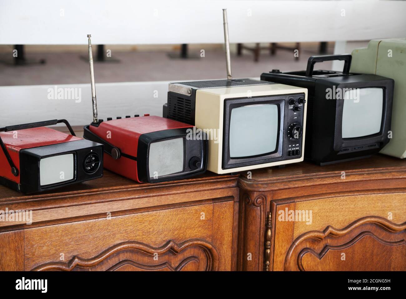 Portable sets hi-res stock photography and images - Alamy