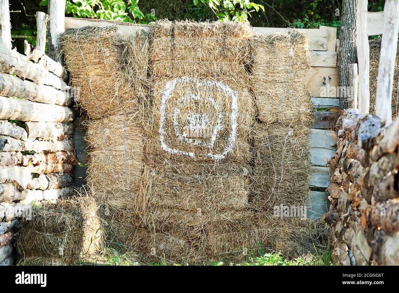 Target circle hi-res stock photography and images - Alamy