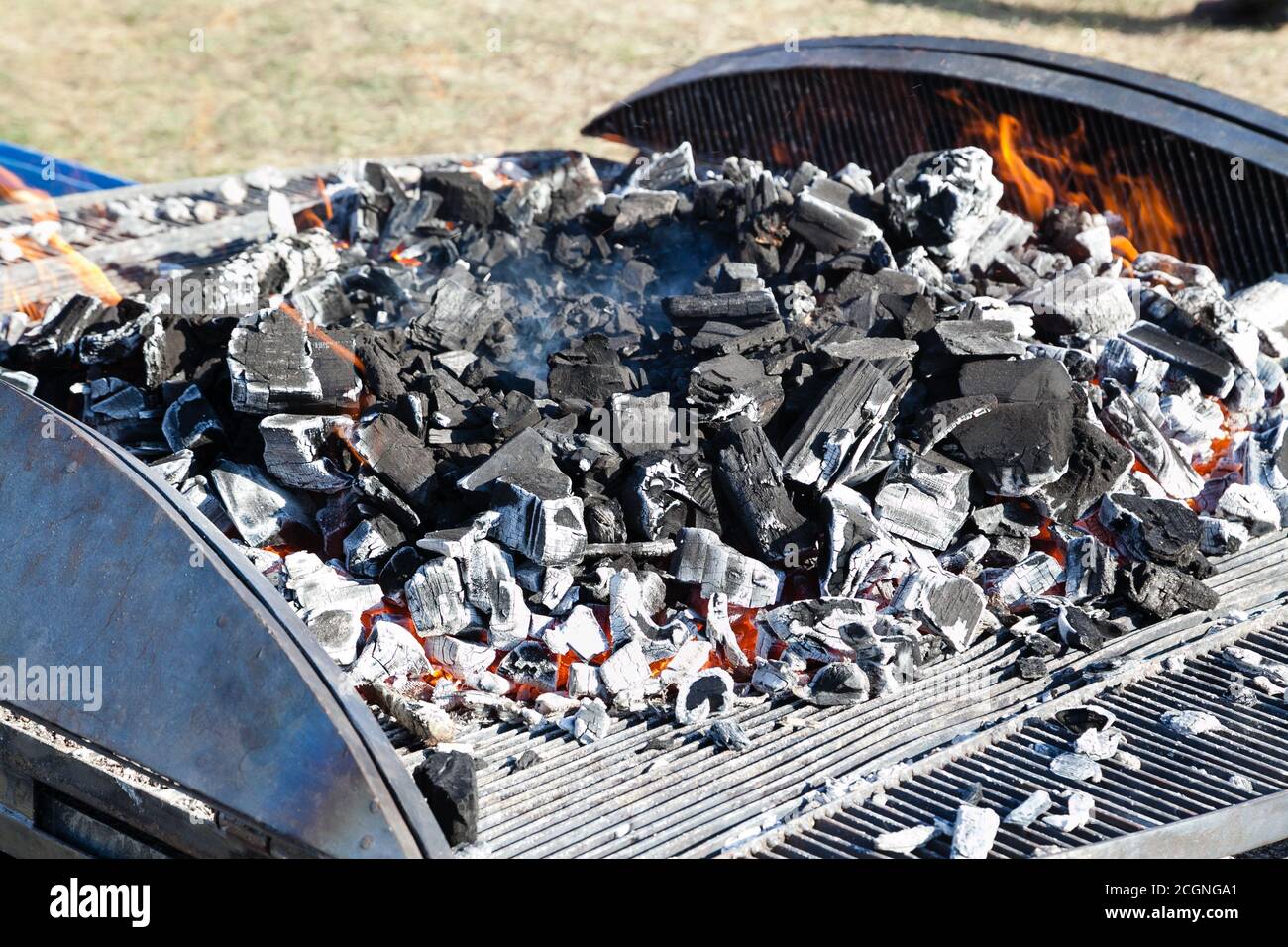 Big barbecue hi-res stock photography and images - Alamy
