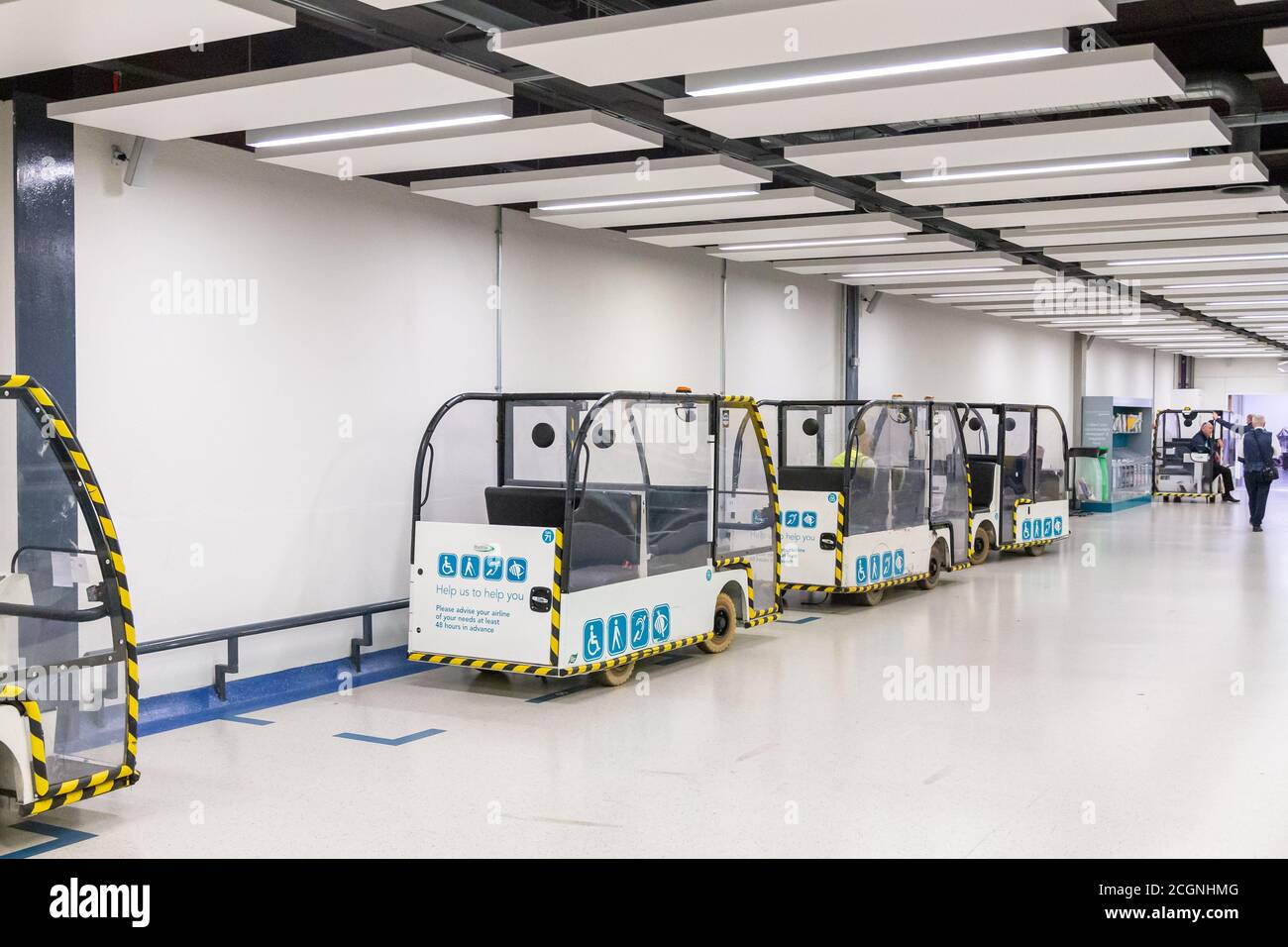 Airport buggy hi-res stock photography and images - Alamy
