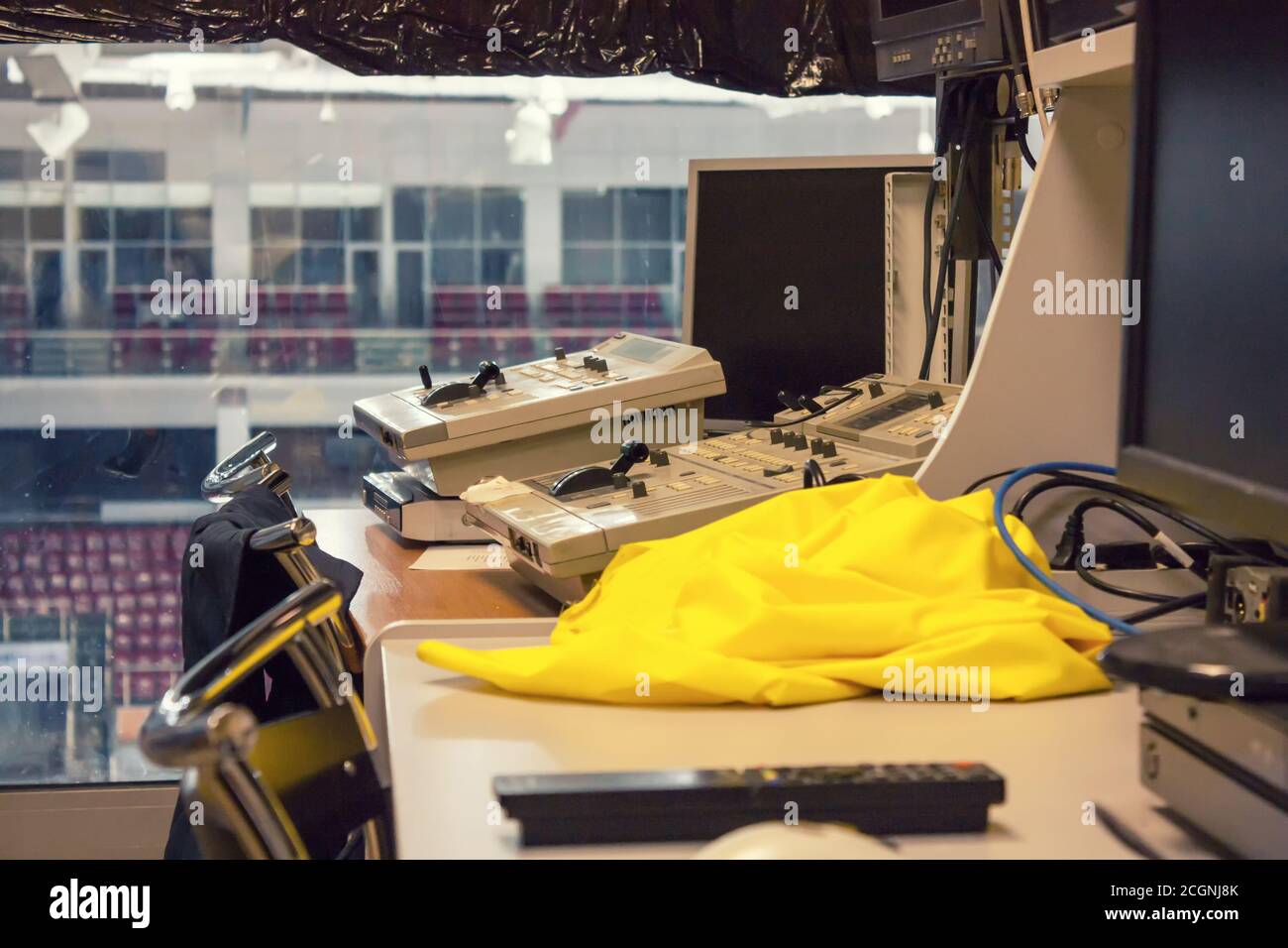 Control room screens hi-res stock photography and images - Alamy