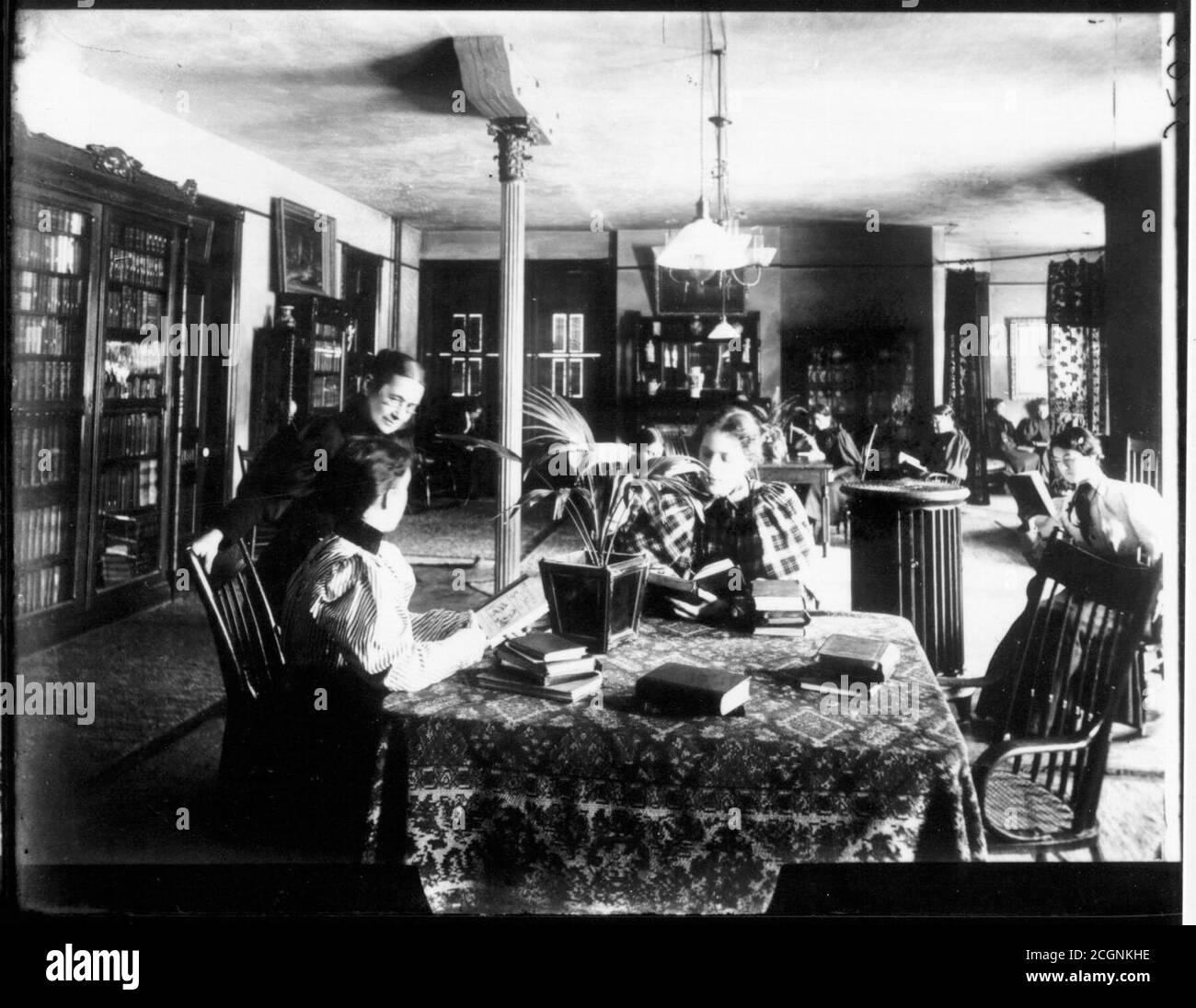 Vintage Library Reading Room Black and White Stock Photos & Images - Alamy