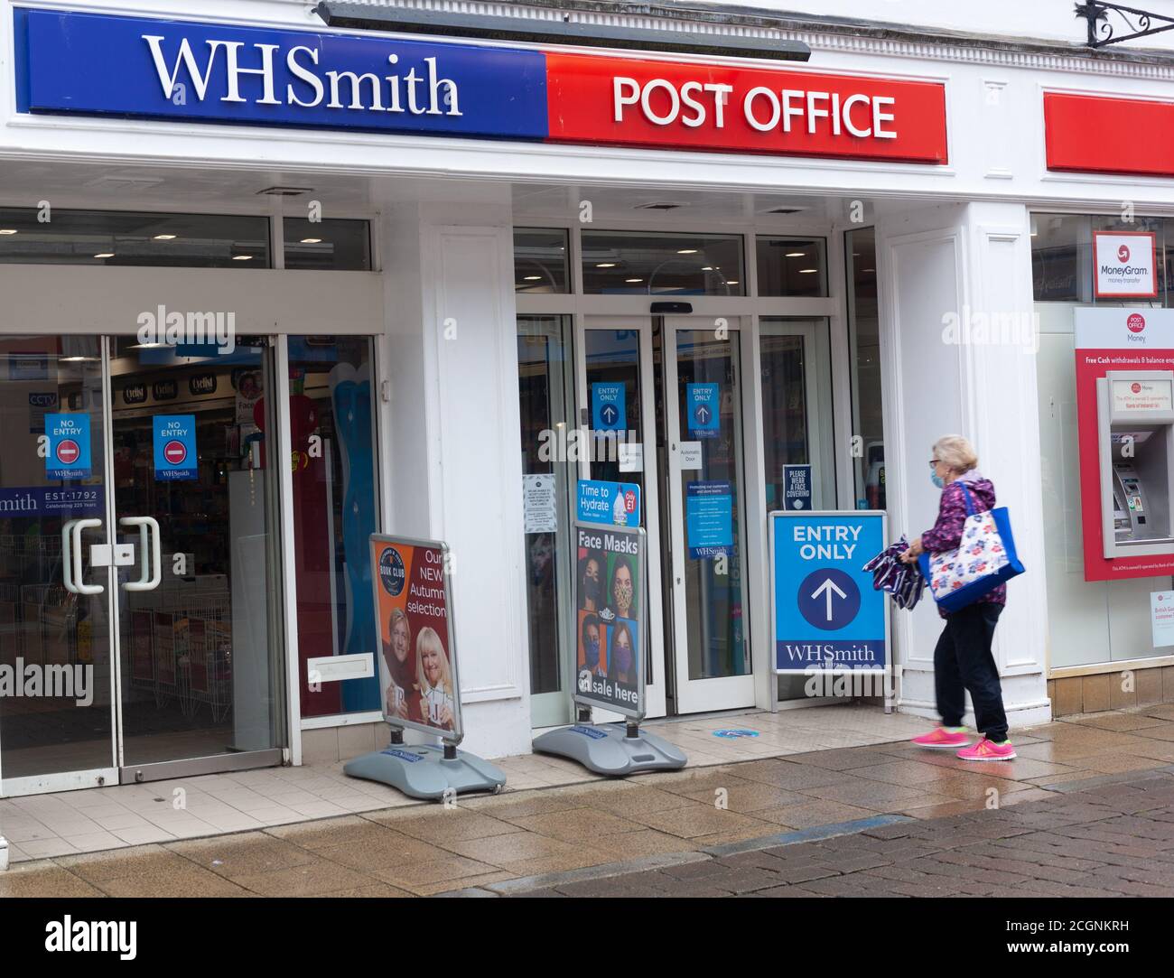 View of WHSmith and Post Office building at Kings Lynn, Norfolk ...