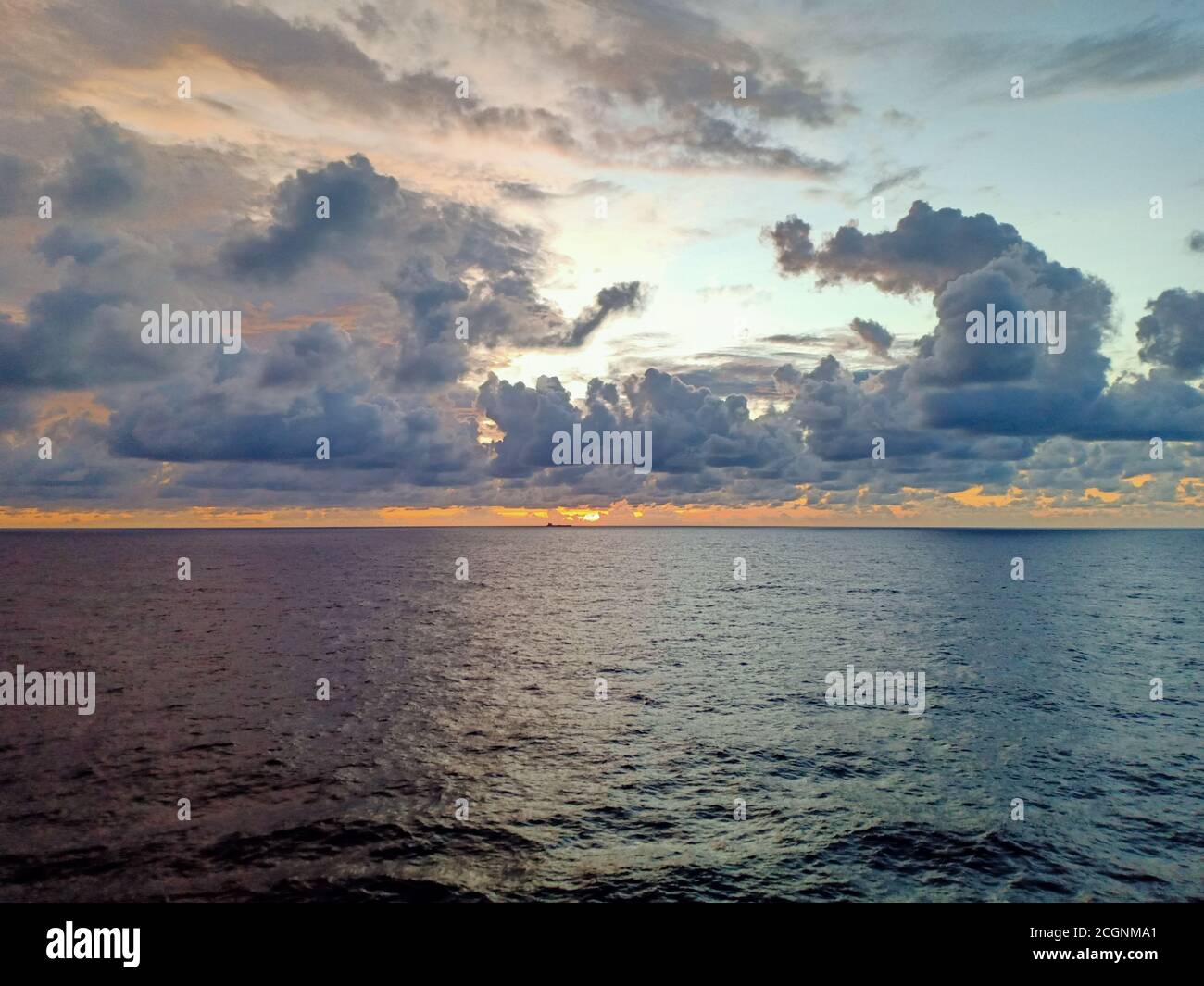 Beautiful weather cloud hi-res stock photography and images - Alamy