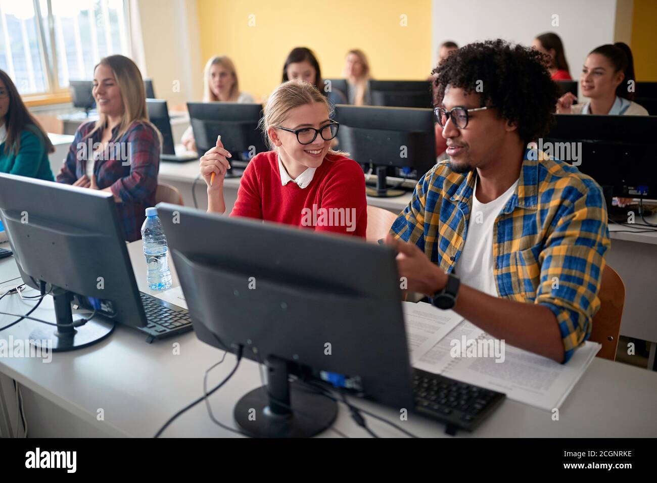 University classroom board hi-res stock photography and images - Alamy