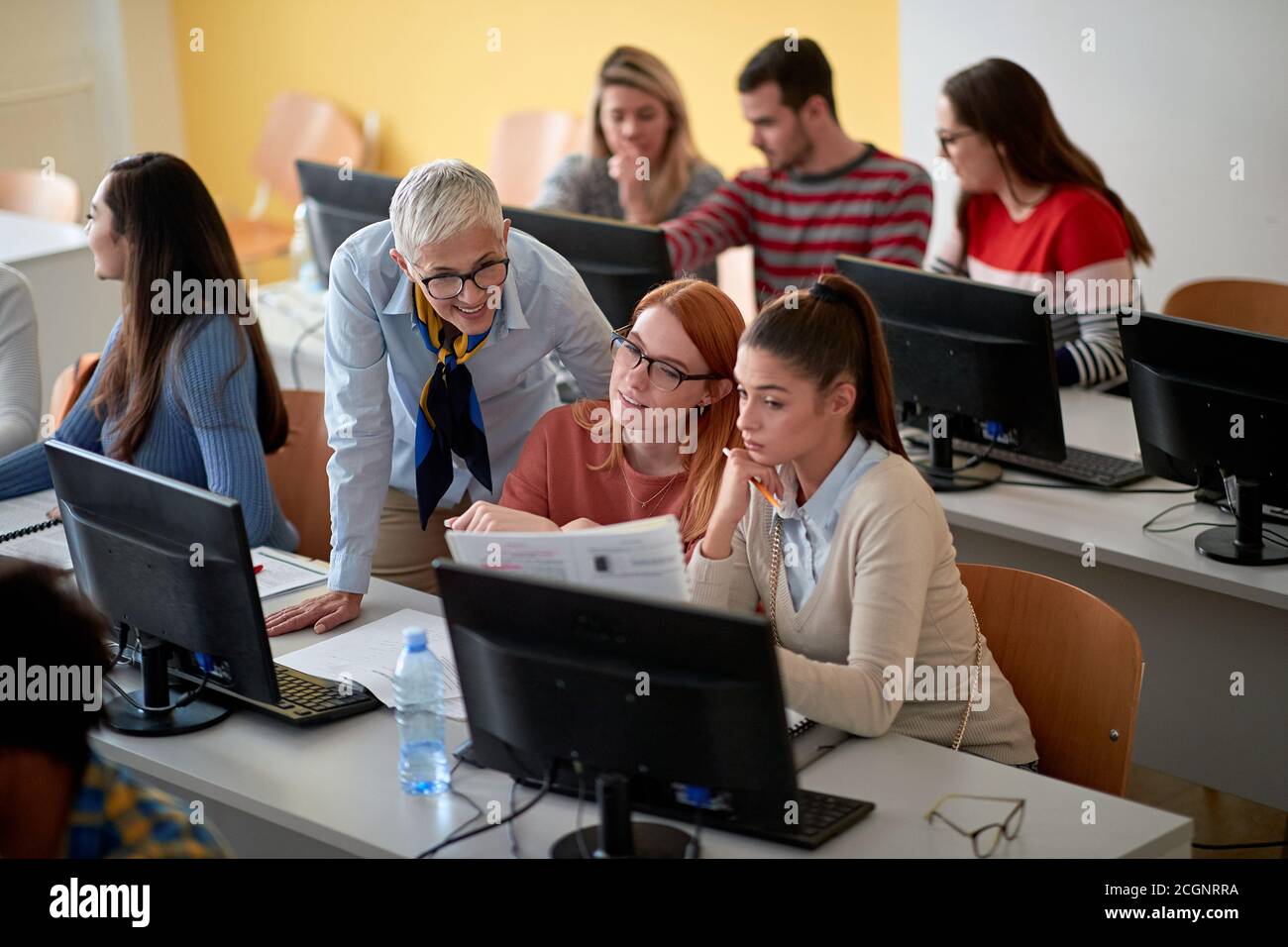 Classroom help hi-res stock photography and images - Alamy