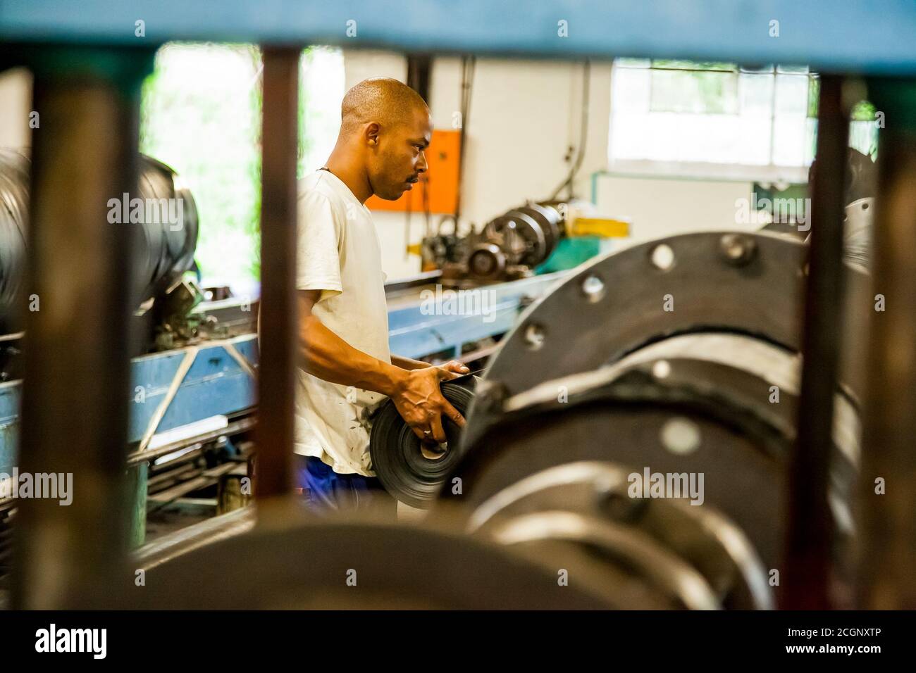 Black factory workers south africa hi-res stock photography and images ...