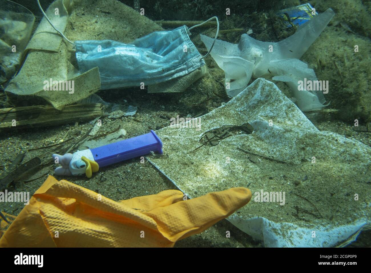 Medical waste pollution hi-res stock photography and images - Alamy