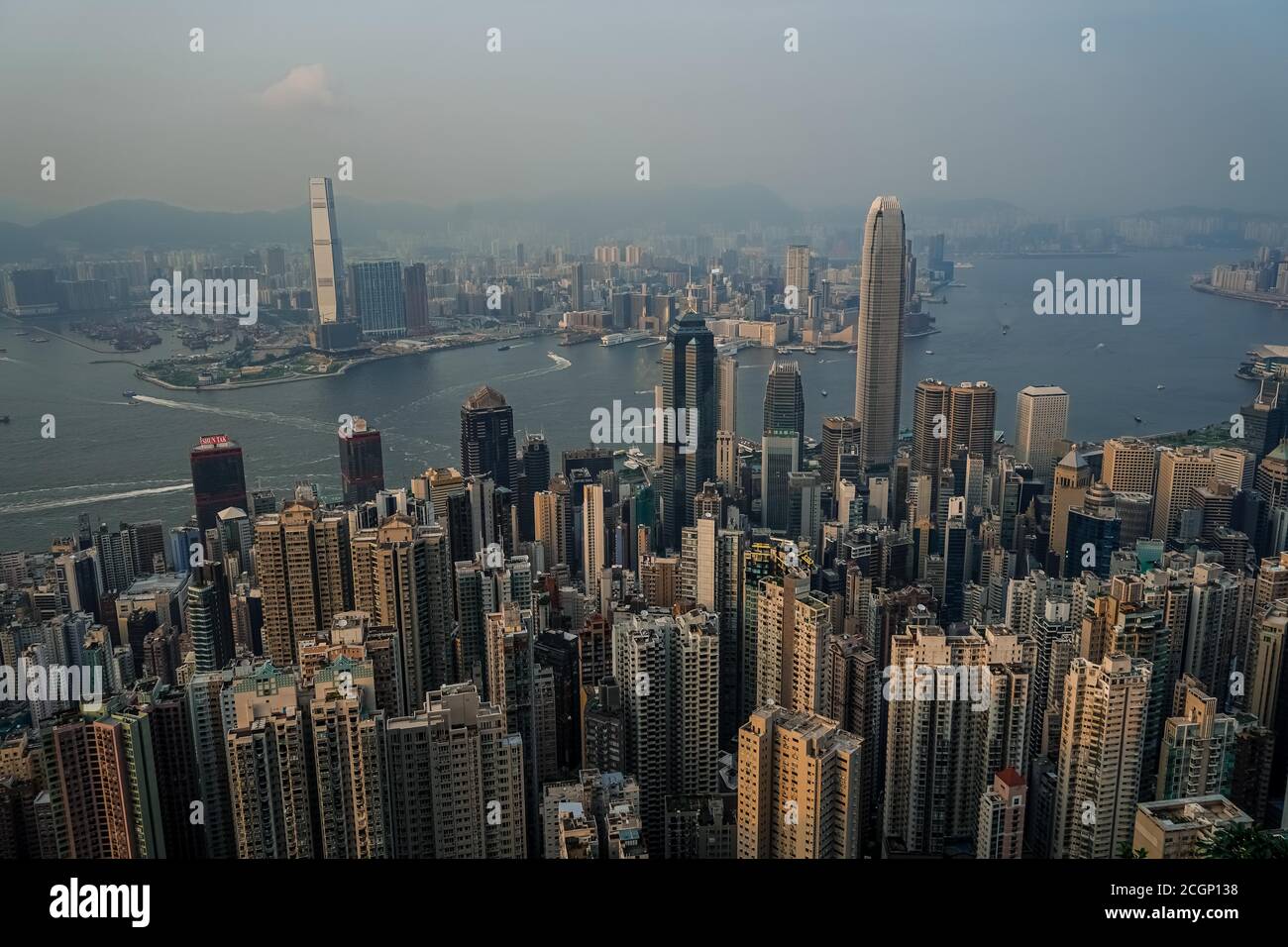Skyline of hong kong hi-res stock photography and images - Alamy
