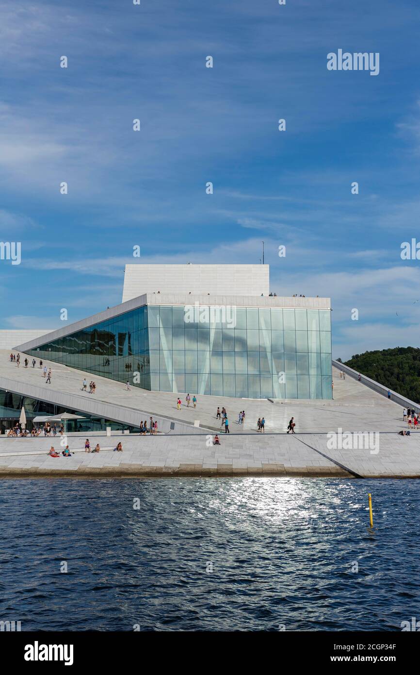 Promenade and New Opera House Oslo, by Snohetta architects, Bjorvika ...