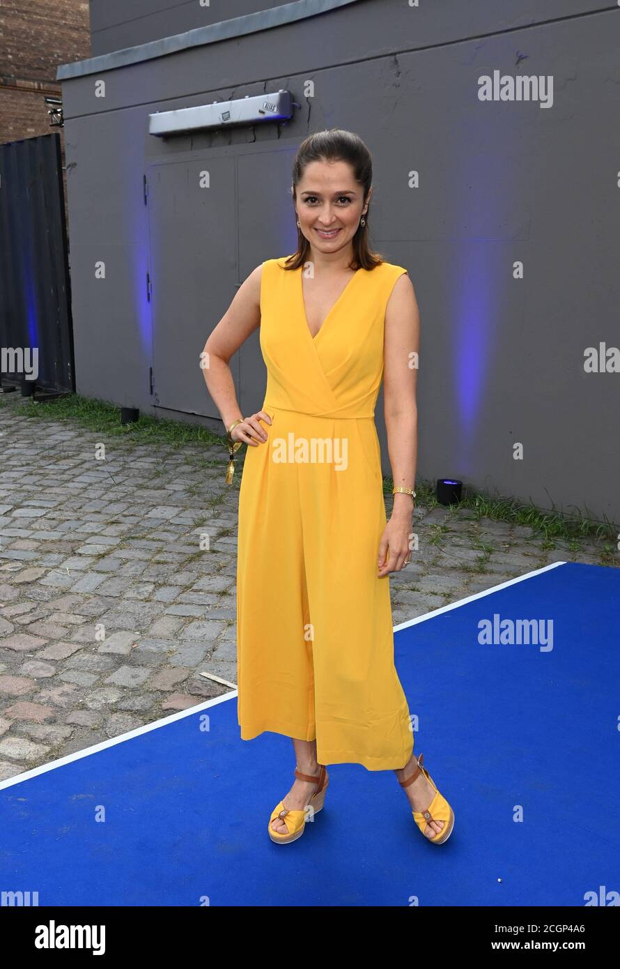 Berlin, Germany. 11th Sep, 2020. The actress Sarah Alles comes to the ...
