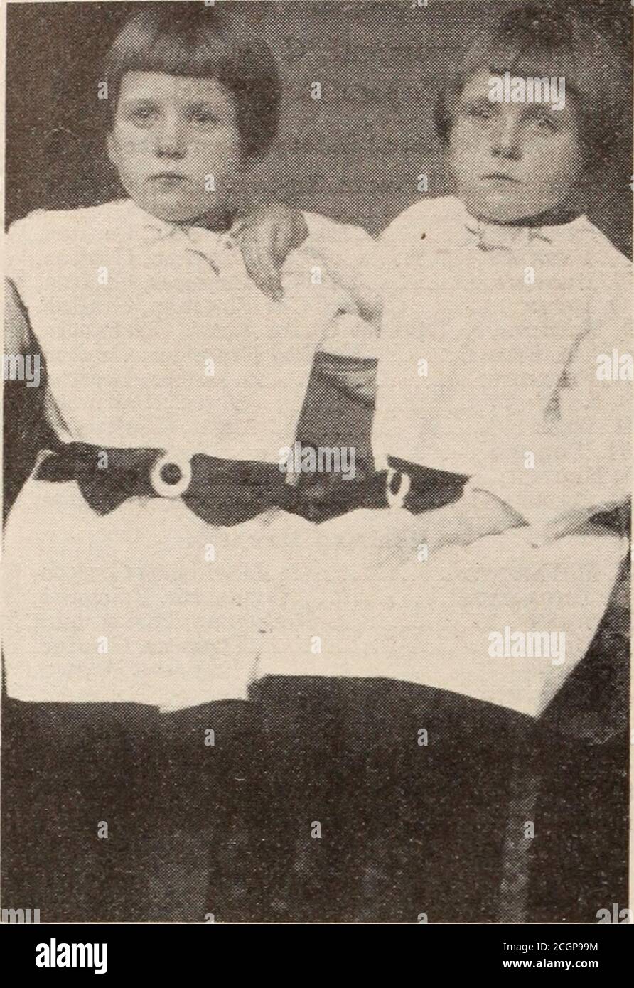 Twindaughters hi-res stock photography and images - Alamy