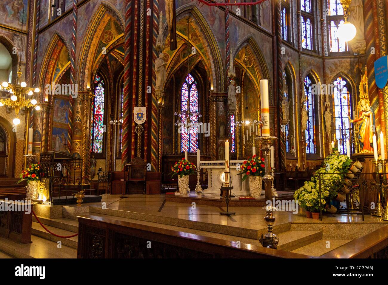 Altar and paintings hi-res stock photography and images - Alamy